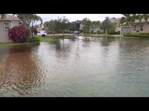 Wohnviertel in Royal Palm Beach steht unter Wasser: Anwohner fordern Hilfe bei Überschwemmungen