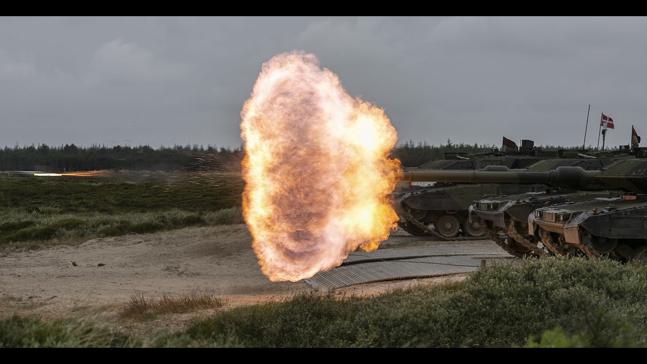 Skarpe skud fra Leopard 2A7 - YouTube