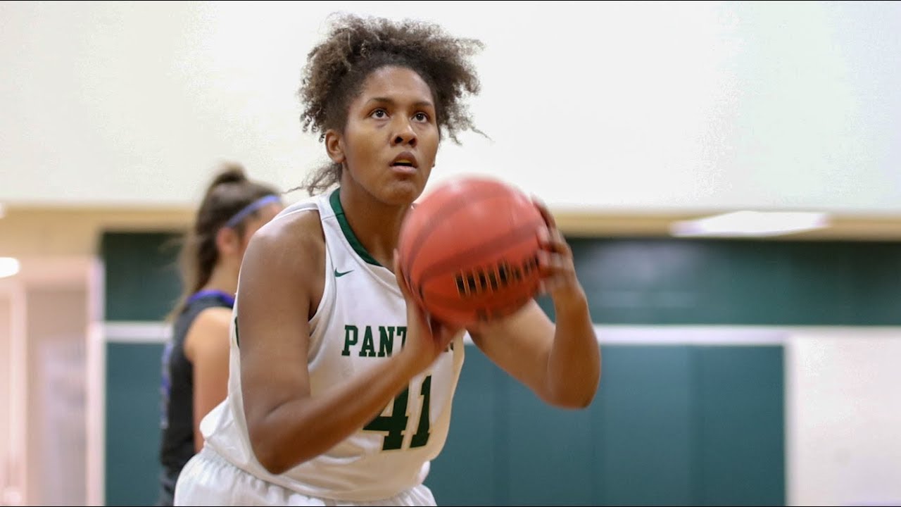 Camille Hobby receives Florida's Miss Basketball award - YouTube
