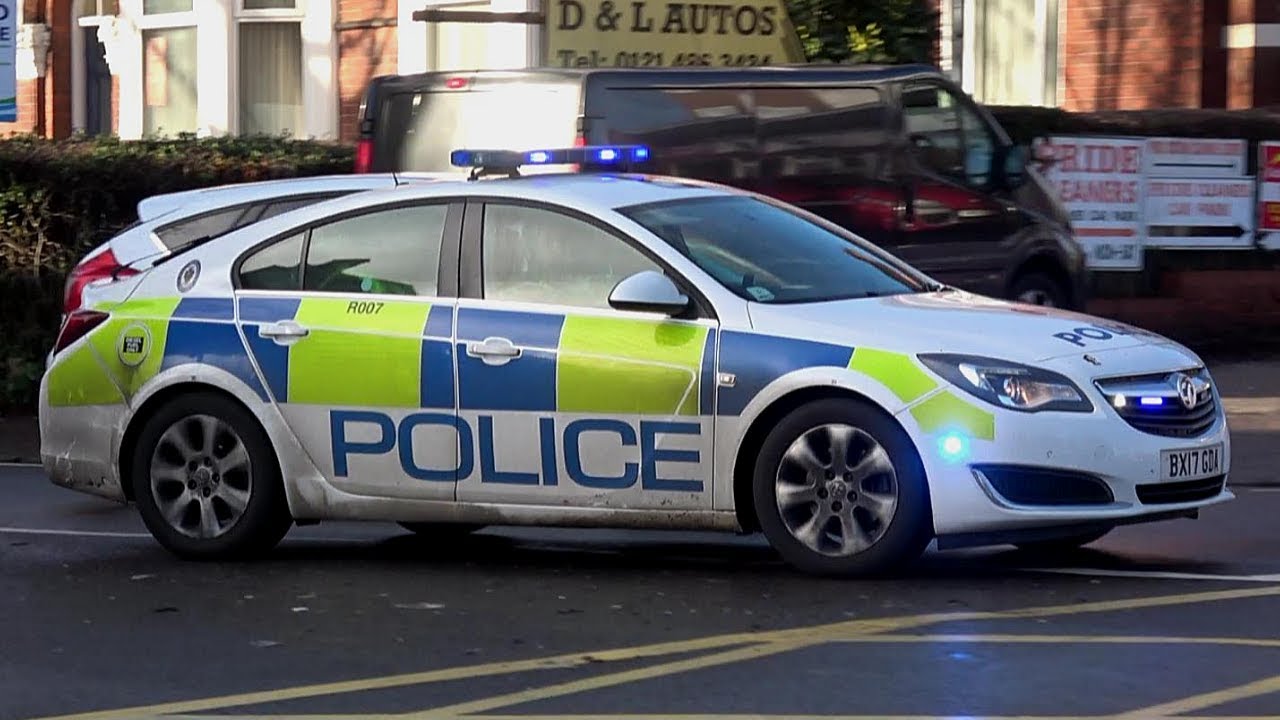 West Midlands Police Response Cars Responding - YouTube