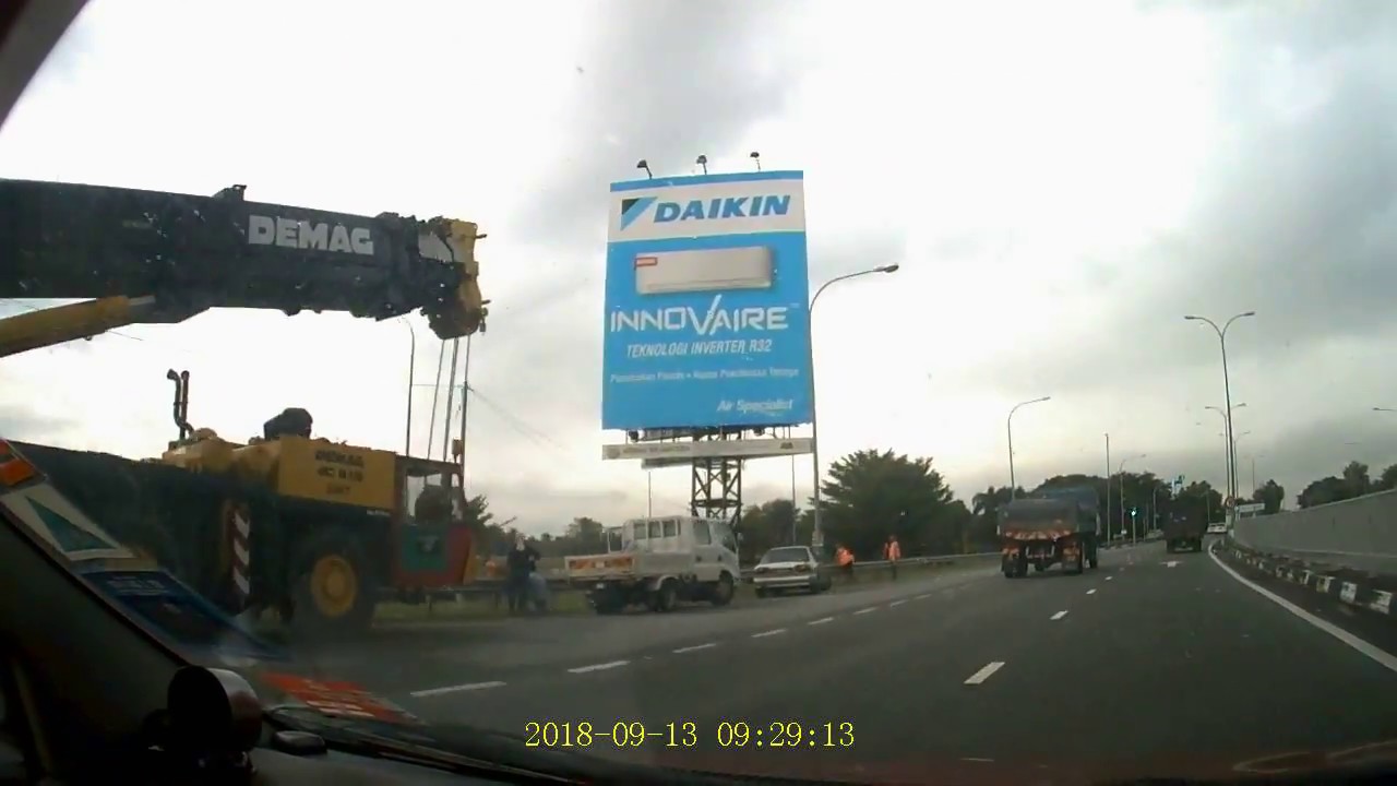DEMAG AC615 spotted near South Alor Setar Toll (13.09.2018) - YouTube