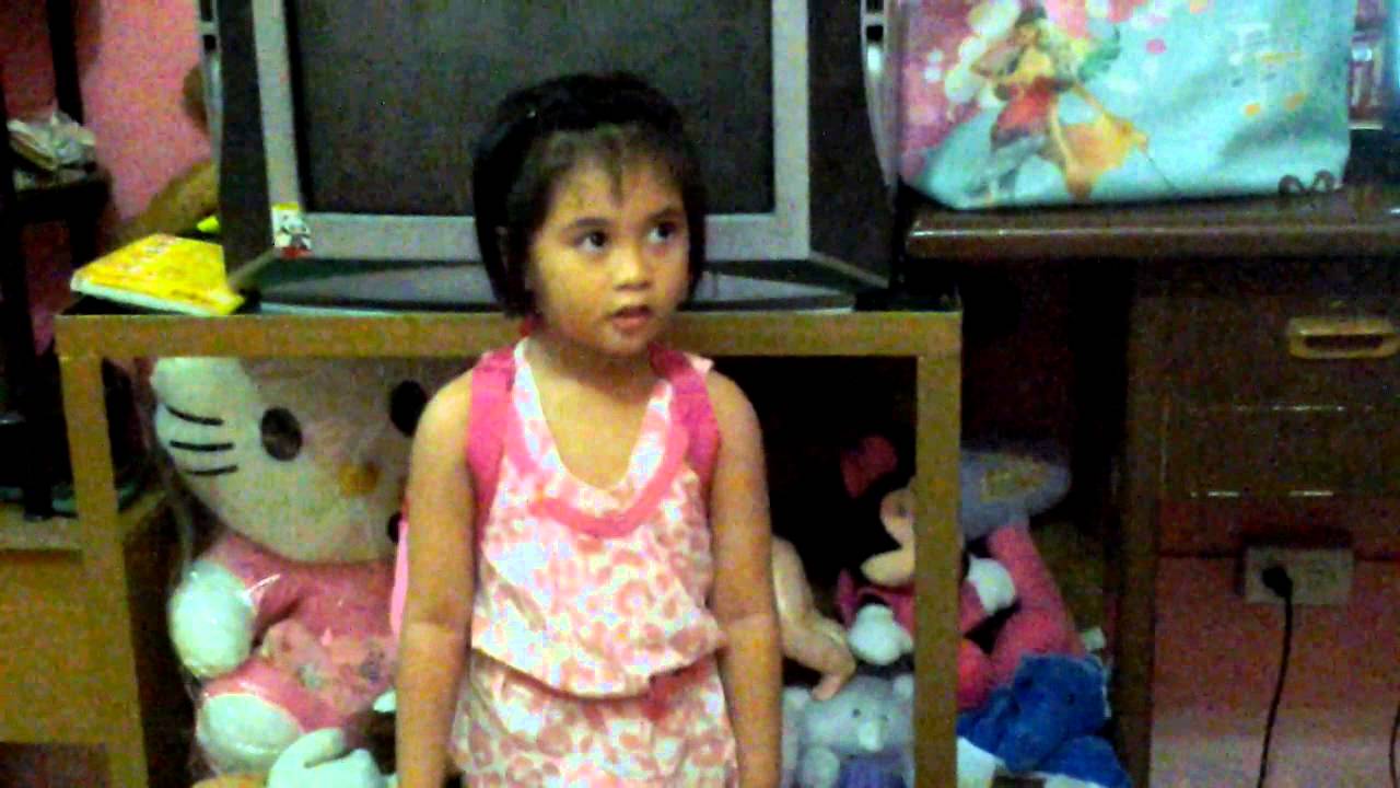 Cute Pia Singing Tommorow - YouTube
