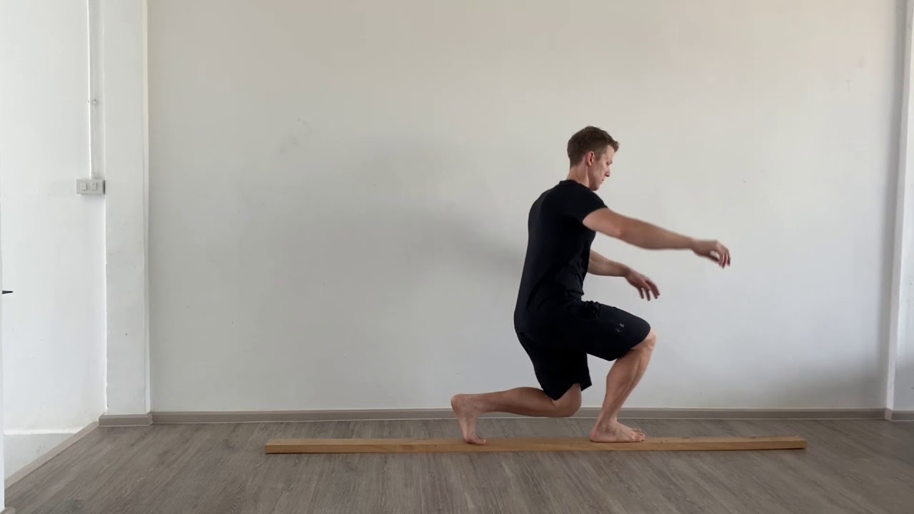 Lunge walk (forward) | Balance beam - YouTube