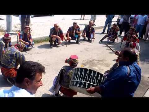 Manisa Kula Seymenleri düğünü bastılar.