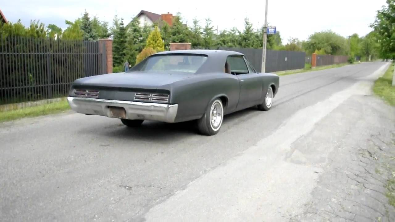 1967 Pontiac GTO 450 hp burn out - YouTube