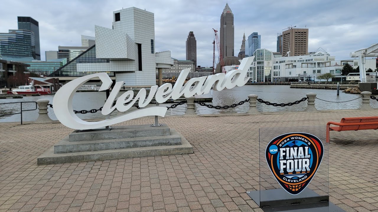 Exploring Downtown Cleveland LIVE in April 2024 (Big Week) - YouTube