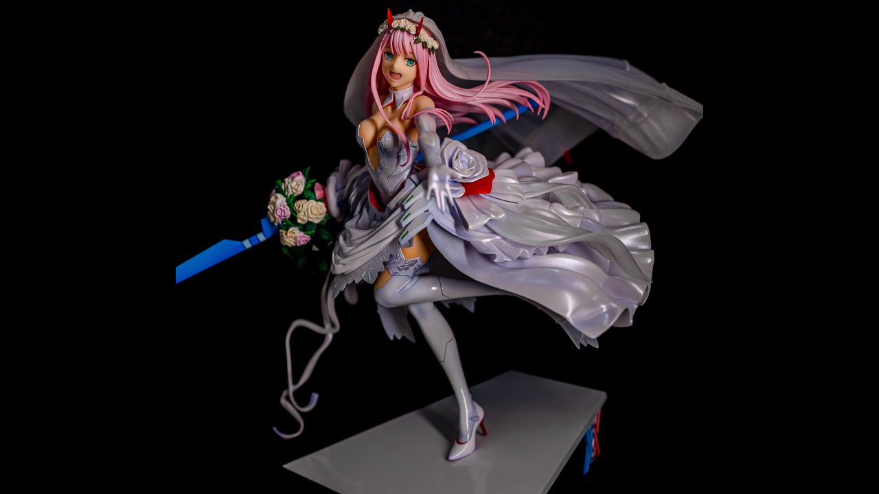 Unboxing Zero two wedding dress - YouTube