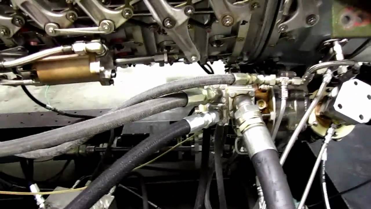 Oil scavenge line filters - Turbine Engines: A Closer Look - YouTube