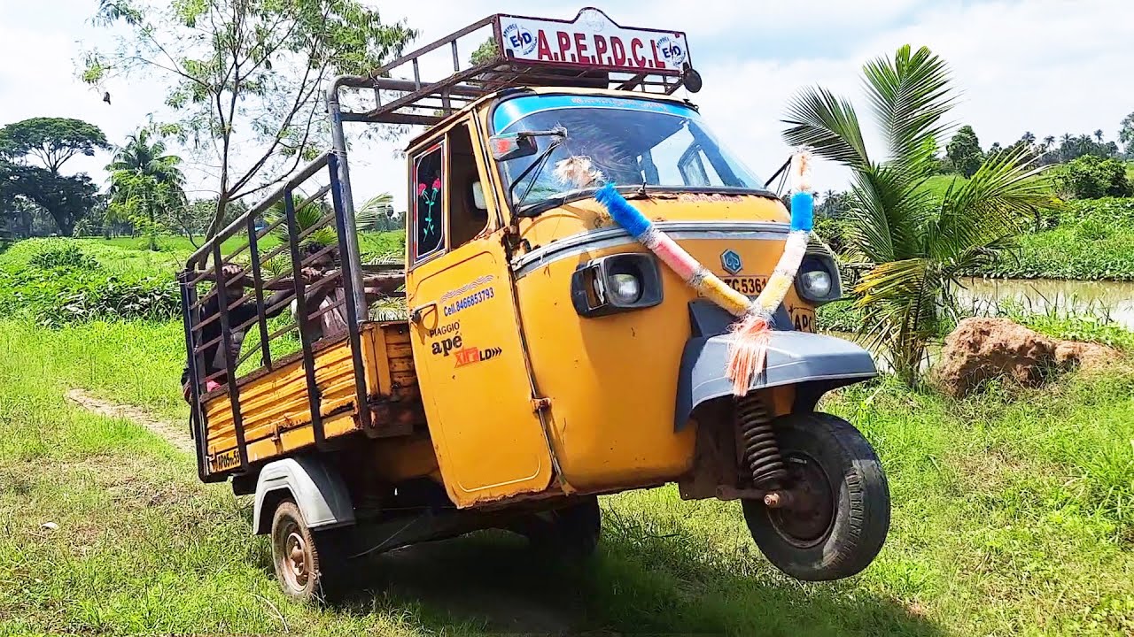 Crazy Auto Ricksha 3 Wheeler Stunts Video | Auto Off Road Driving | Tuk ...