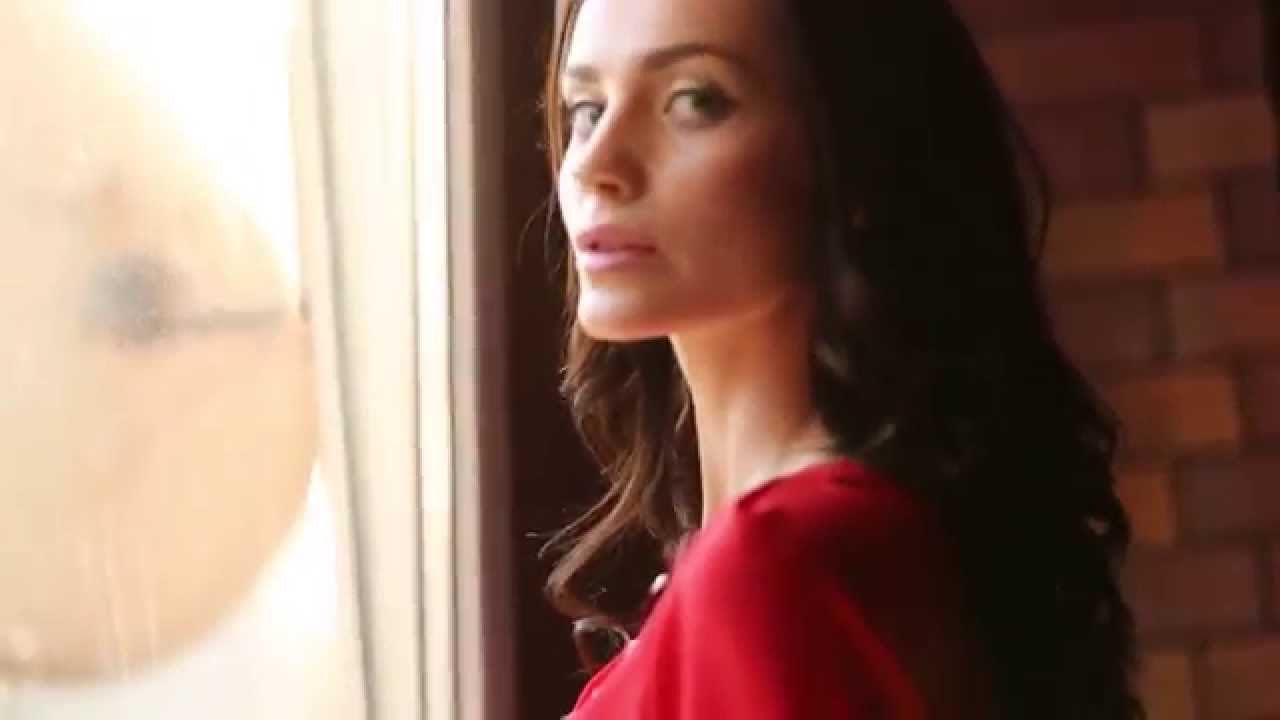 Backstage New Ton studio make up by Olivia Jameson моя Angelina Jolie ...