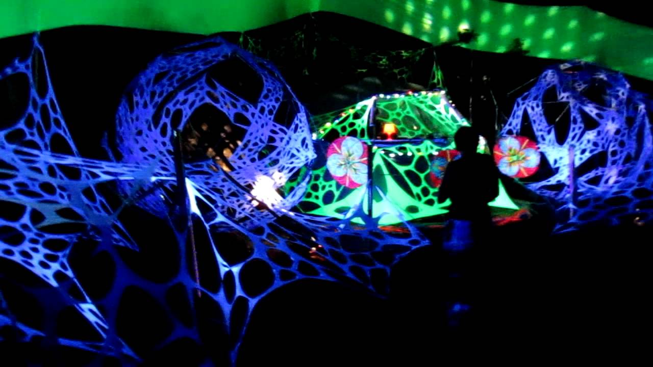 Micro (ZENON RECS / 4SIGHT / RsM / Twist Edge ) Dj set - at sister ...