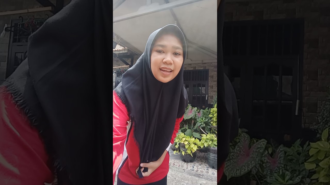 Rokhima Dwi Safitri XII IPS 1 - YouTube