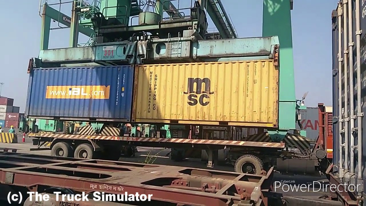 Loading and unloading of containers on Truc - YouTube