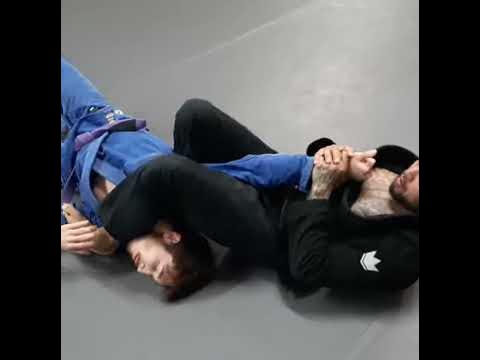 Kimura Makikomi escape from bottom turtle - YouTube