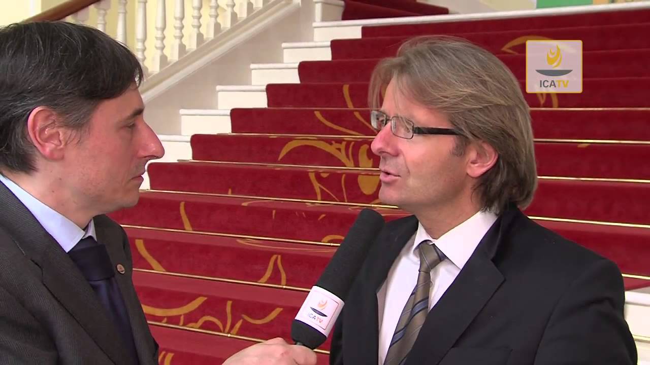 Gerhard Bruder e ICA Italia, Gardaland 9/10 Maggio 2013 - YouTube