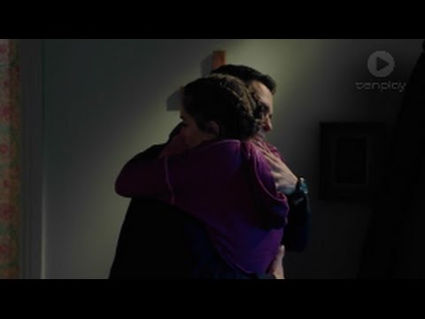 Paige and Jack hug scene ep 7455