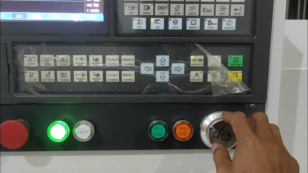 Cara Mengoperasikan Mesin Bubut CNC GSK 928TD-L dan penjelasan tombol pengoperasian - YouTube