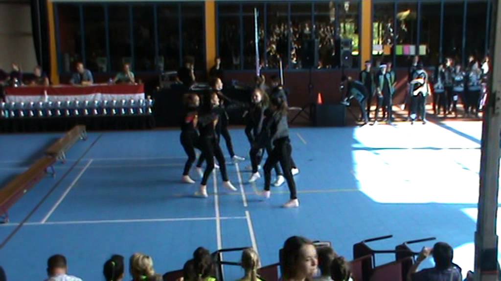 Dansschool Ponne Dancation 8ste NK Mill Mei 2014 - YouTube