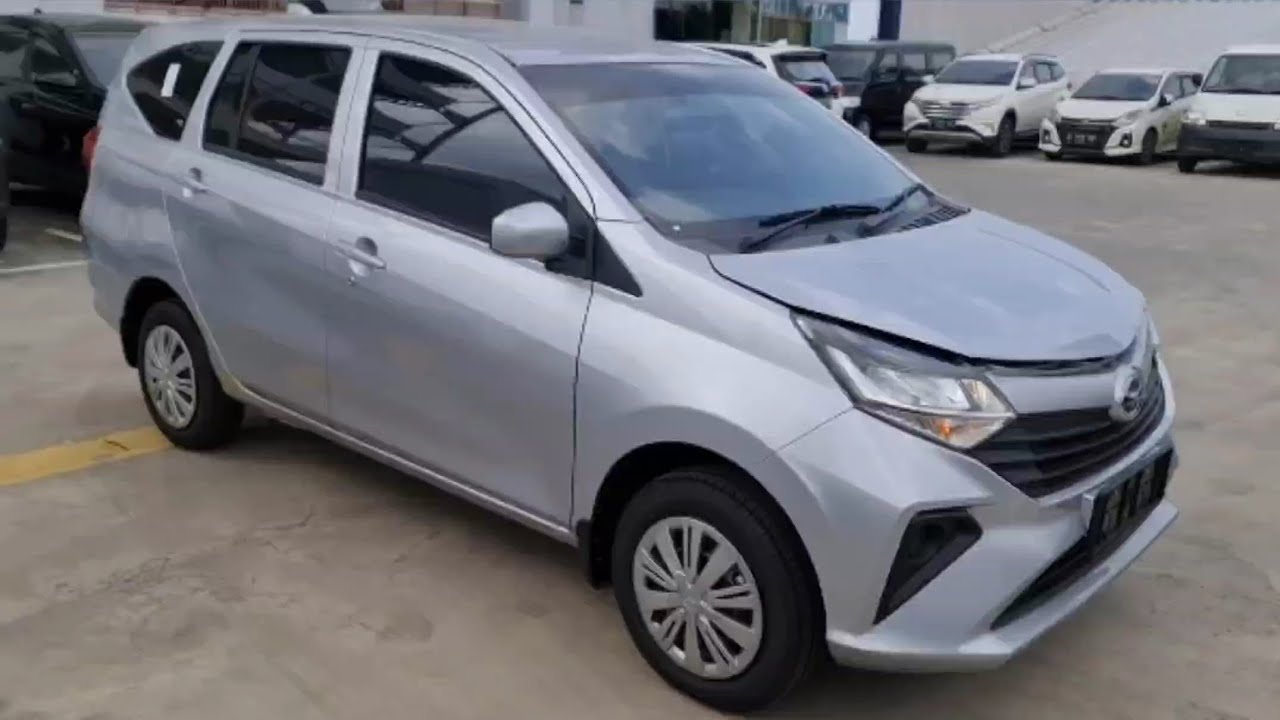 Daihatsu sigra type M - YouTube