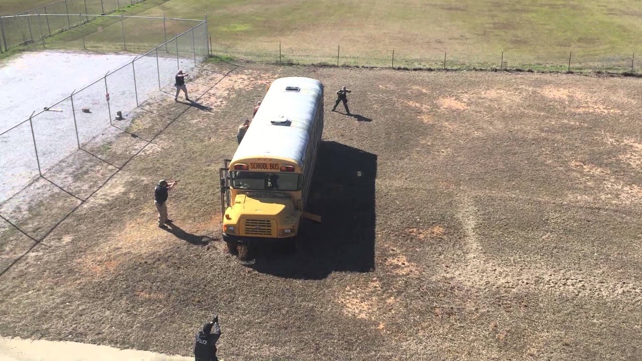 Bus Linear Assault - YouTube