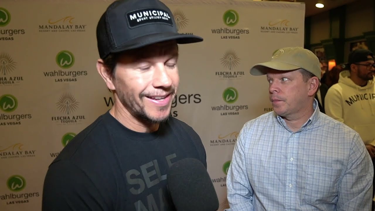 Mark and Paul Wahlberg Open New Wahlburgers at Mandalay Bay Las Vegas ...