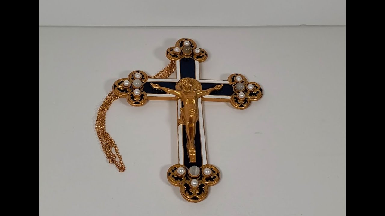 Indiana Jones Cross Of Coronado Prop Replica - YouTube