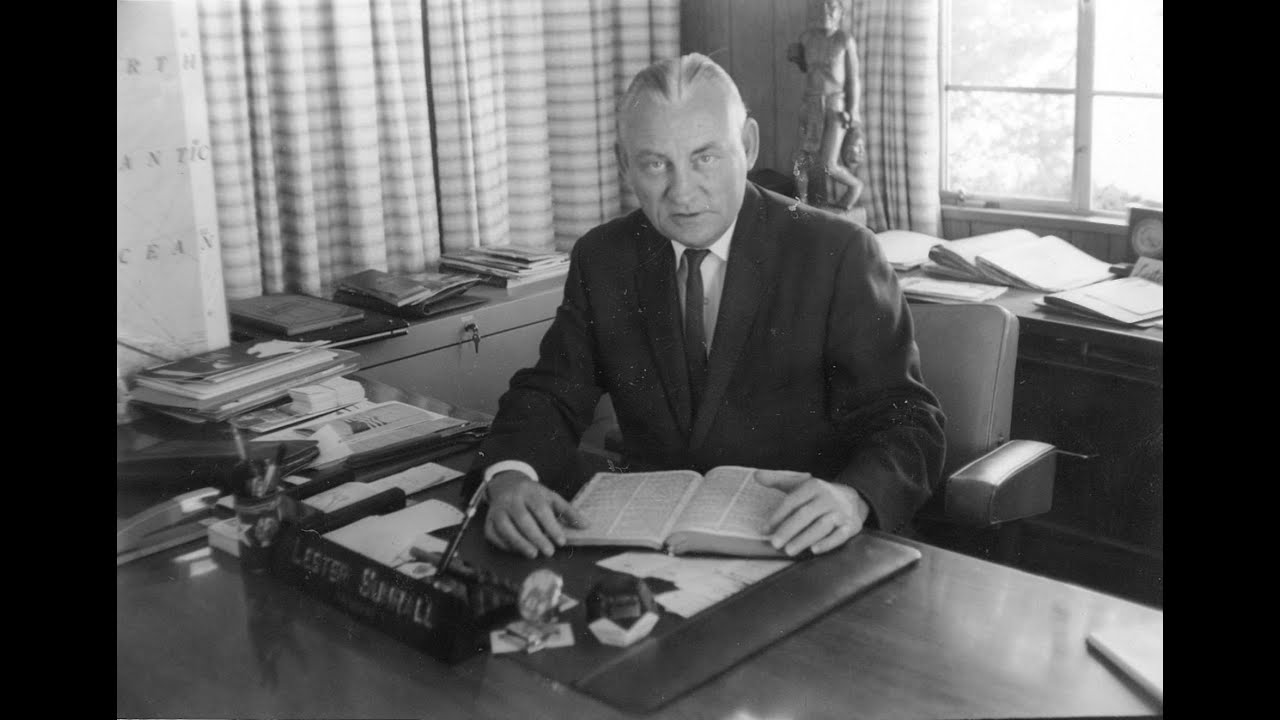 The Gates of Hell ~ Dr. Lester Sumrall - YouTube