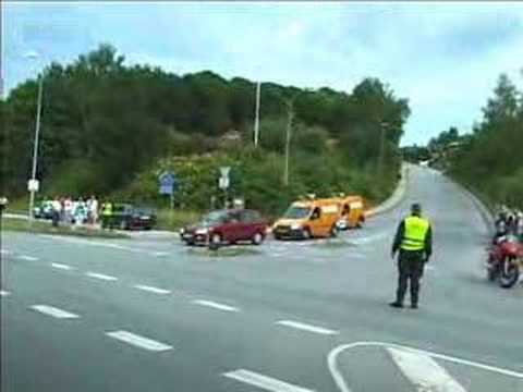 Post Danmark Rundt En bil kom i vejen. i Vejle. - YouTube