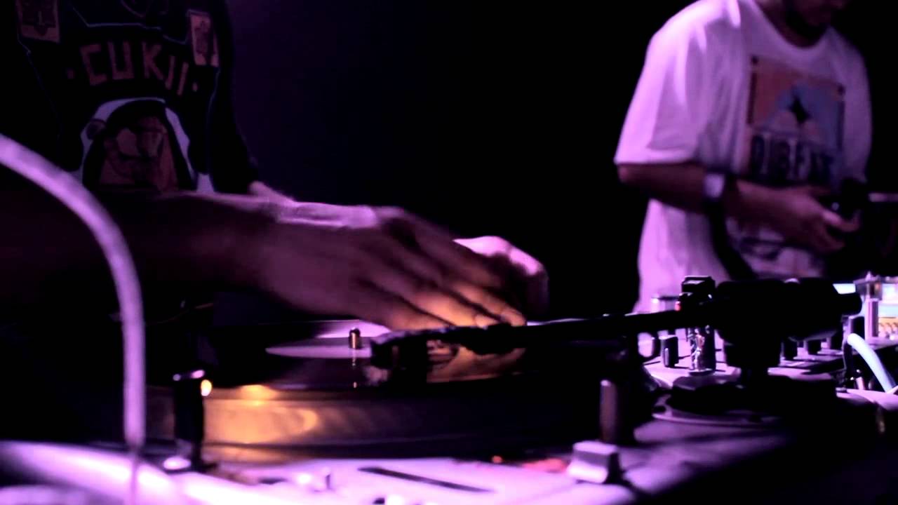 DJ D-Styles live at B-side - YouTube