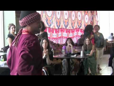 Tarik Sultan Male Belly Dancer(Oriental dancer)@ Salmaniya - YouTube