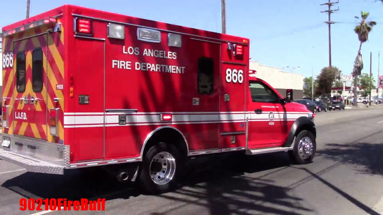 LAFD Rescue 866 Responding - YouTube