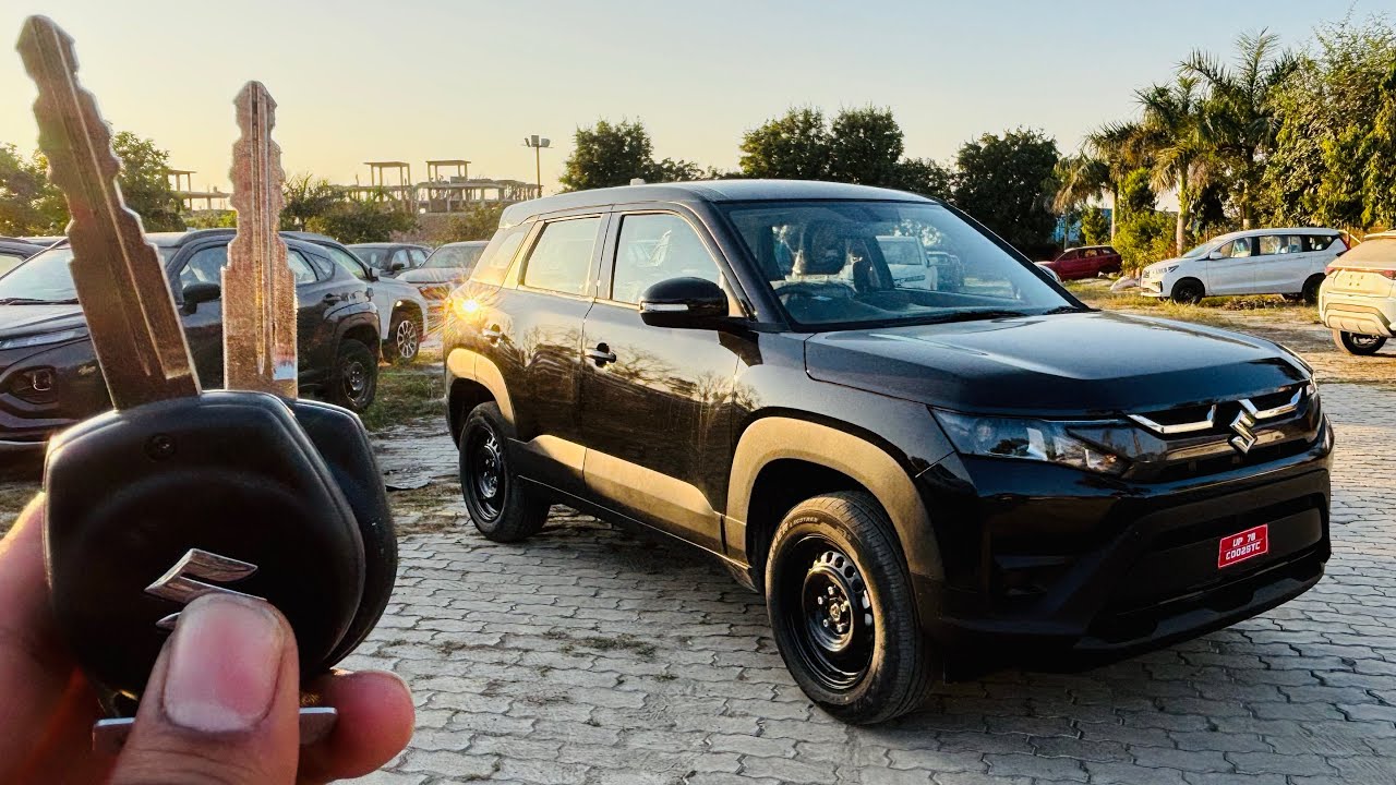 आ गई 🔥 New Brezza Vxi Black Edition 2025 🖤With Latest Features & Onroad ...