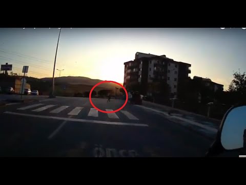 Yolda Oynayan Çocuk | Bağlıca | Volta Revolt RS7 2021