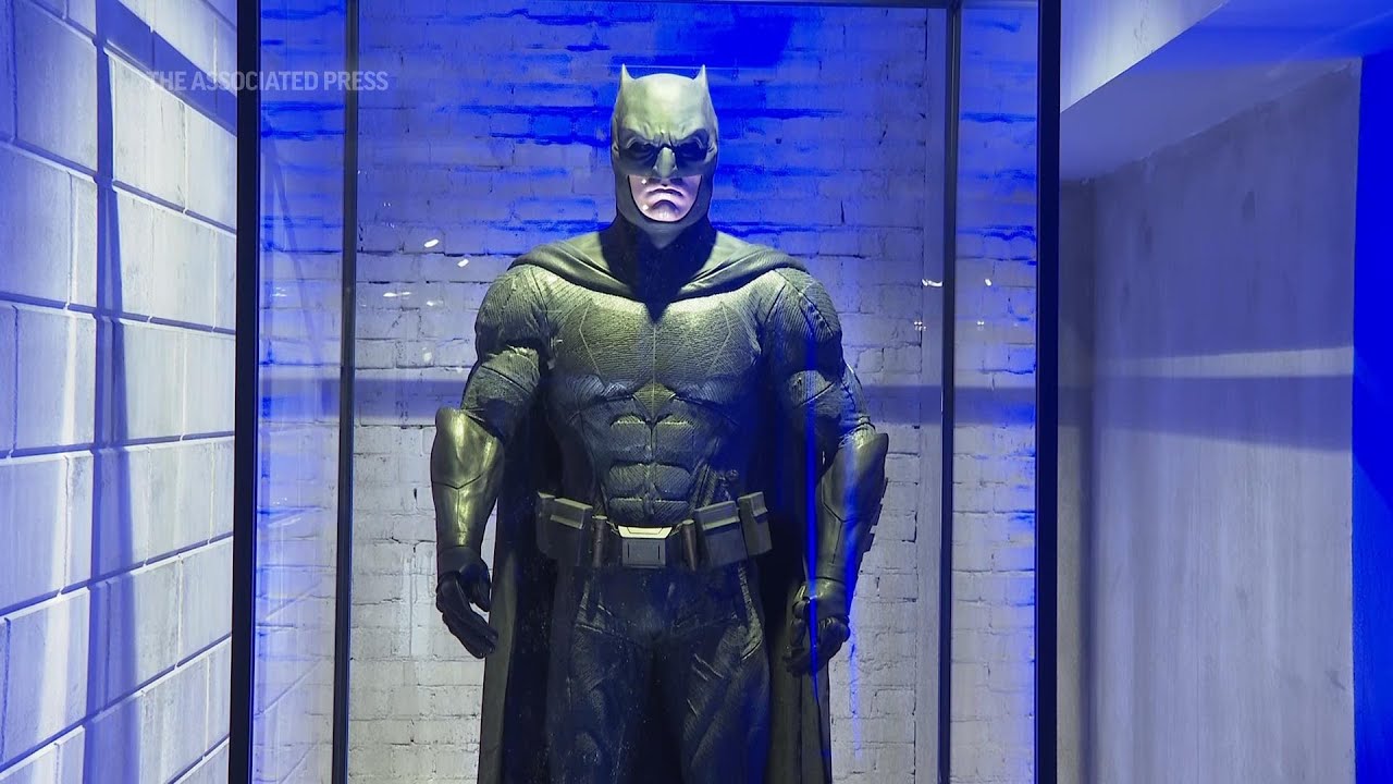 The Dark Knight rises in London - YouTube