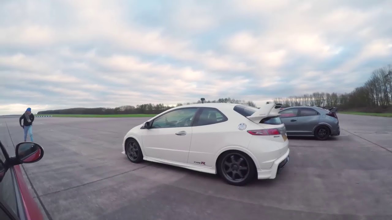 Honda Civic Type R VS (DRAG RACE): OLD VS NEW - YouTube