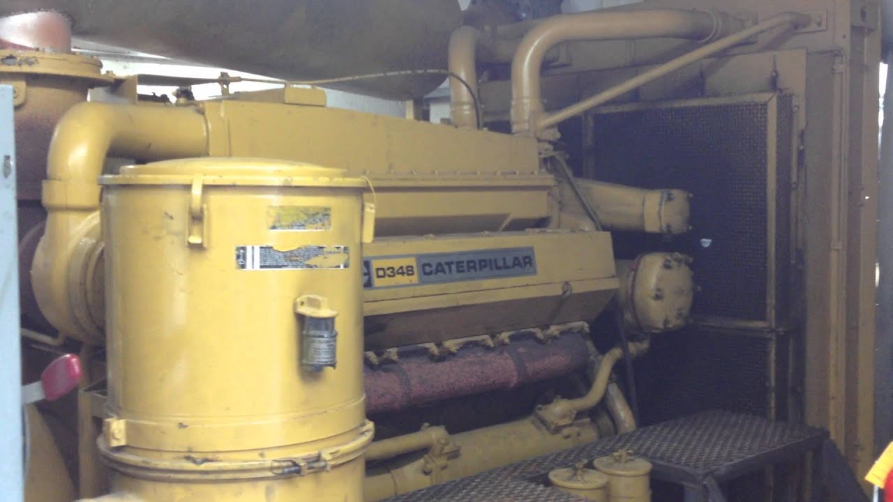 D348 Cat generator 600 KW - YouTube