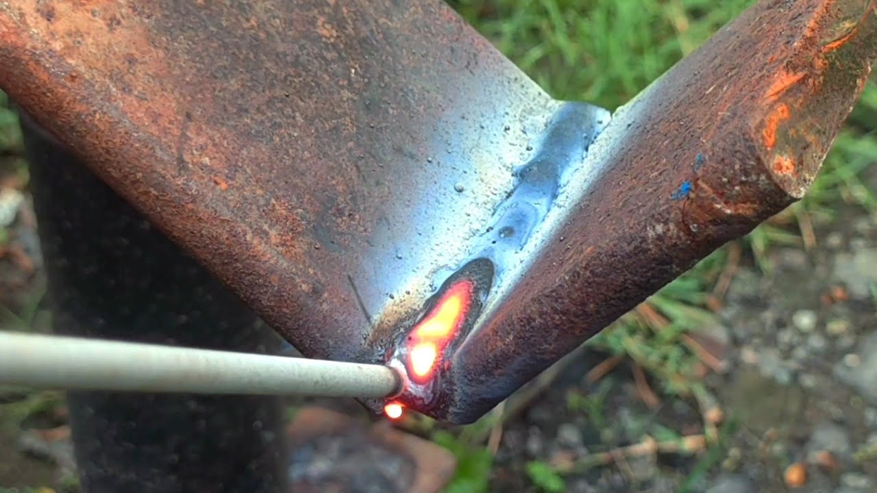 How to Weld Rusty Iron Plate Joints to Make It Strong | Welding Tricks ...