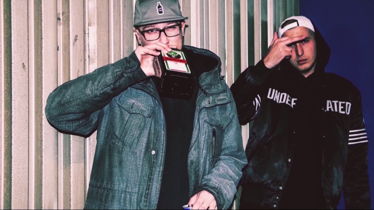 Gleb's 'Gopnik' sample of The Sons of the Pioneers's 'Tumbling ...