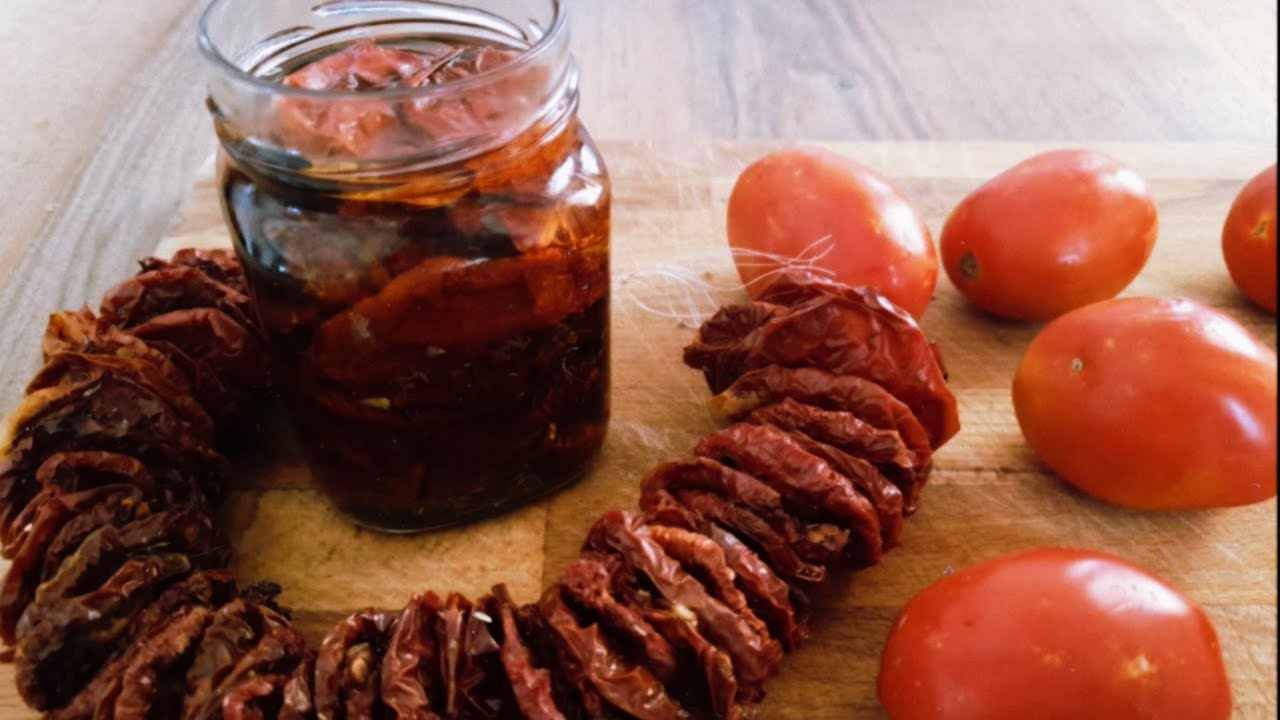 Λιαστη Ντοματα, Dried tomato. - YouTube