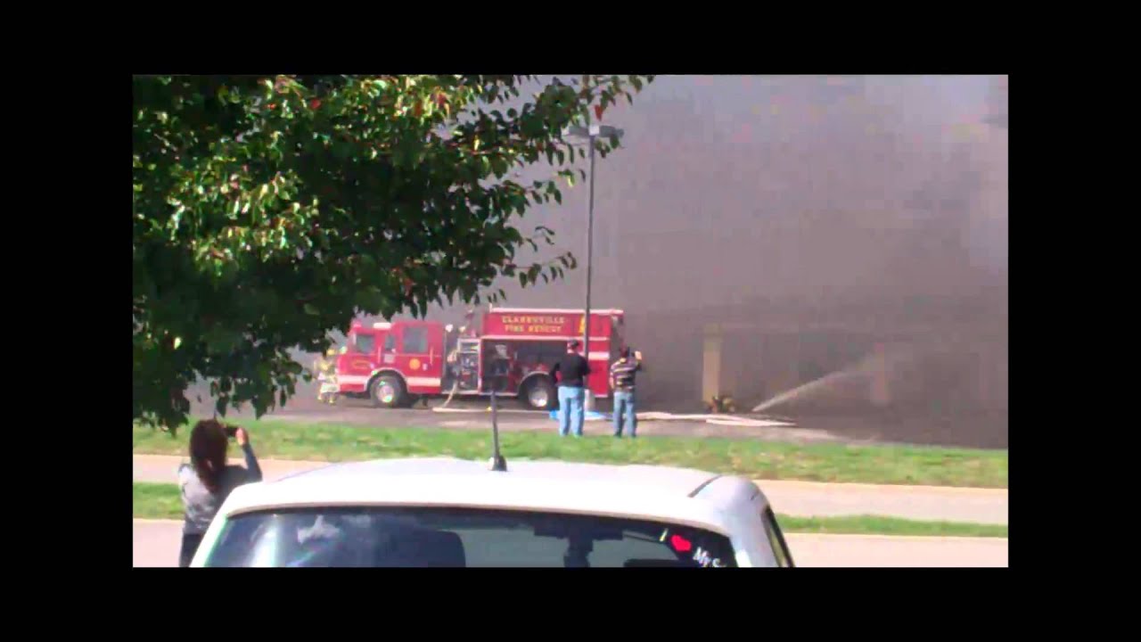 Sellersburg, IN Papa Johns fire - YouTube
