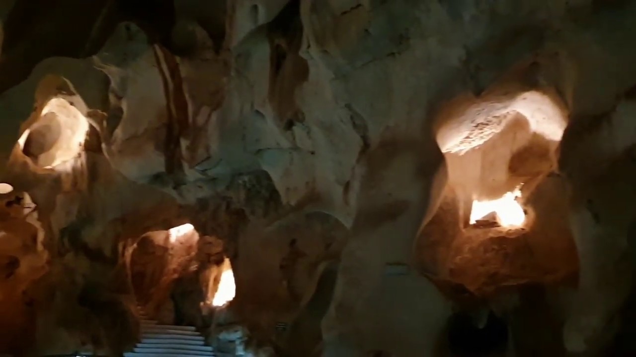 The cave of treasure. It's one of the only 3 sea caves in the world ...