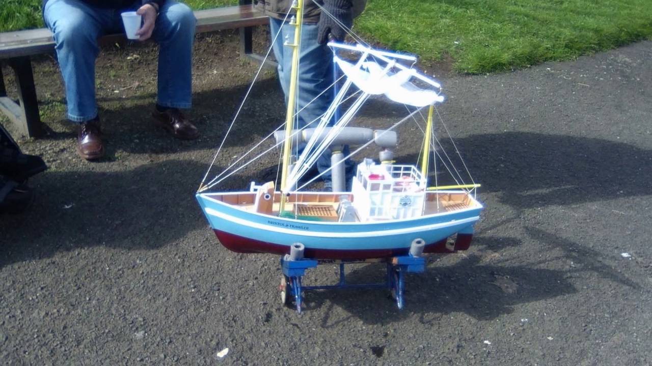 my day out at dundee model boat club in Dundee Scotland. - YouTube