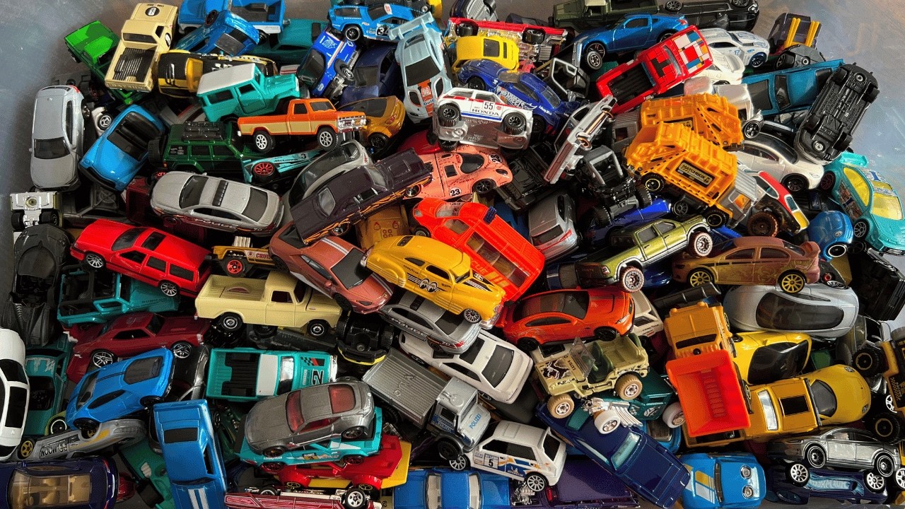 Small Cars Being Reviewed in Hands – Quick Diecast Showcase 2025 - YouTube