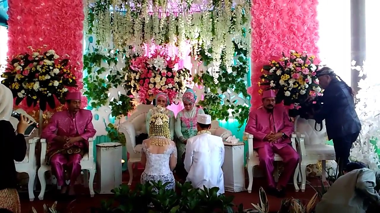 SUNGKEMAN sundanese wedding ceremony part 3 - YouTube