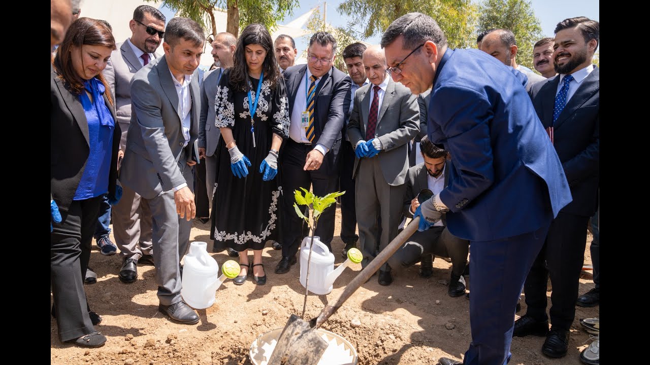 Planting 5,000 Trees Using Groasis Waterboxx Technology - YouTube