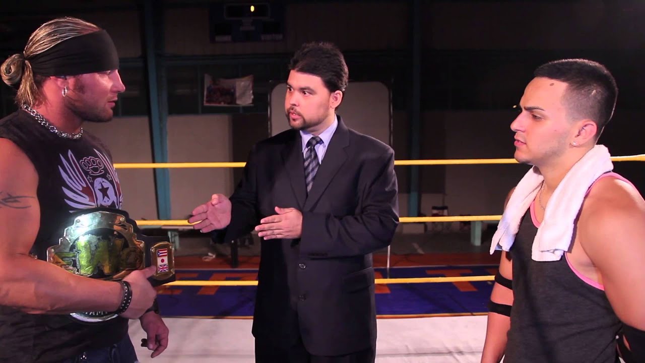 24/7 Chase Stevens y Luis Estilo firman el contrato para su combate en ...