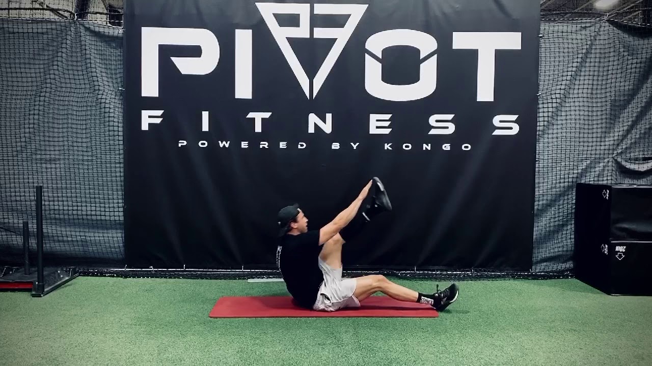 Knee to toe crunch - YouTube
