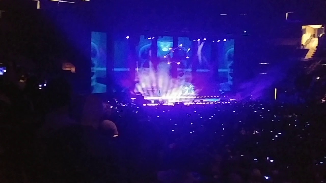Tool concert 2019 St. Louis - YouTube