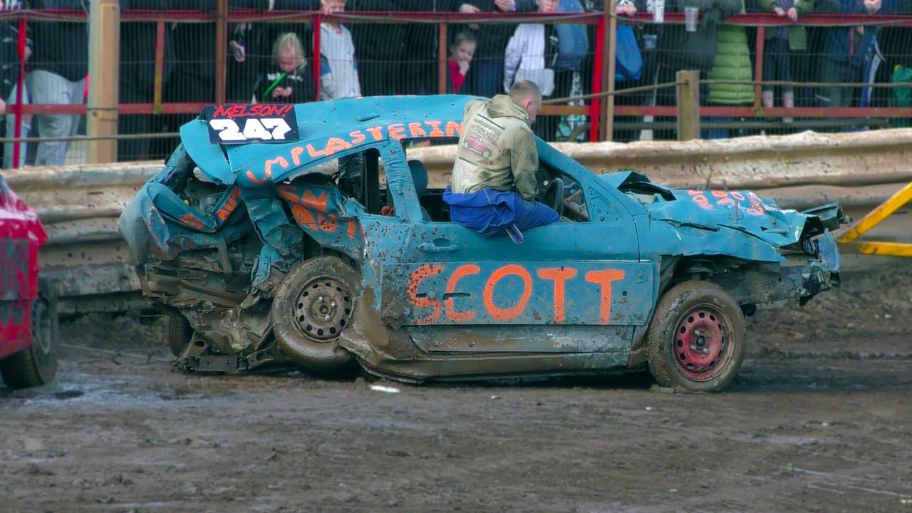 1800cc Banger Teams JMAC Memorial @ Scunthorpe 08/04/23 - YouTube