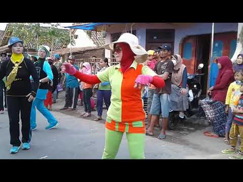 JANGAN LIAT TANTE2  JOGET JARAN GOYANG.